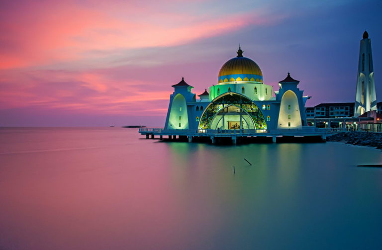 Masjid Bersejarah yang Boleh Dilawati di Melaka